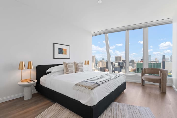 Premium Lake Views + Ideal For Group Getaways - Chicago, IL