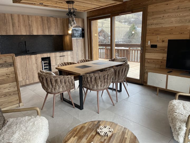 Appartement Haut De Gamme Neuf Avec Terrasse De 25 - Saint-Sorlin-d'Arves