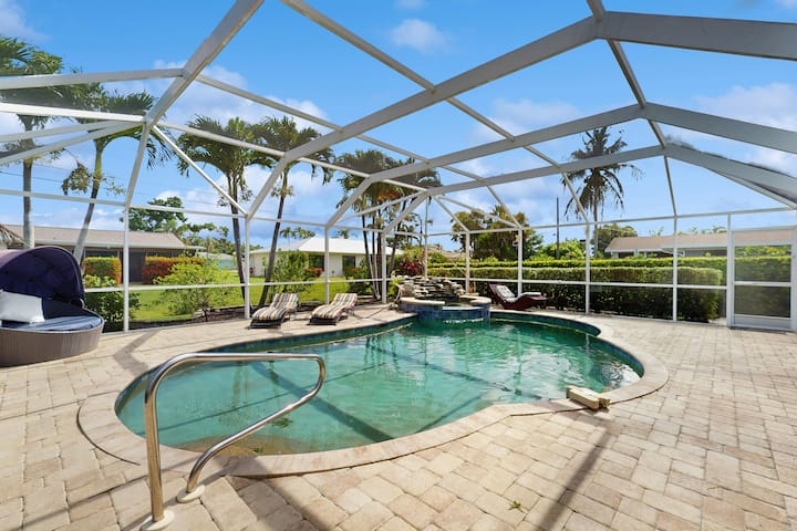 3 Br Home With Private Pool And Lanai - Bonita Springs, FL