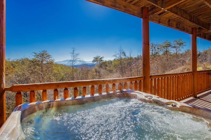 Rockytopview: Mtnview*theater*game*spacious*luxury - Sevierville, TN