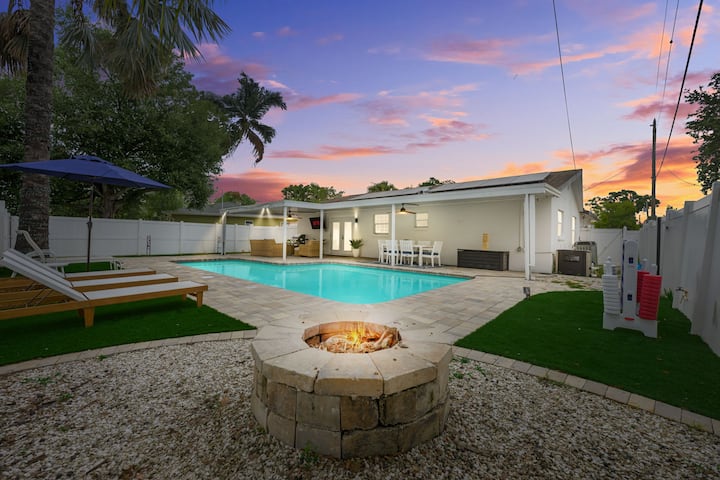Coastin' Close Family Fun~htd Pool~outdoor Games - Pinellas Park, FL