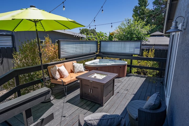 Forest & Vine – Pet Friendly, Hot Tub, Sleeps 10 - Paso Robles, CA