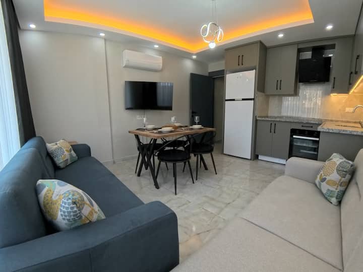 Deluxe Apartment, Kitchen, Pool View - Demre