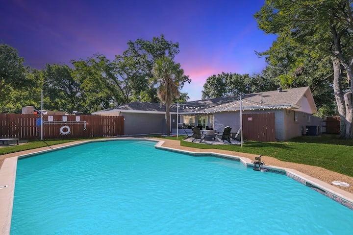 Best Of Desoto, 5br, 2ba With Pool, Hot Tub, Patio - DeSoto, TX