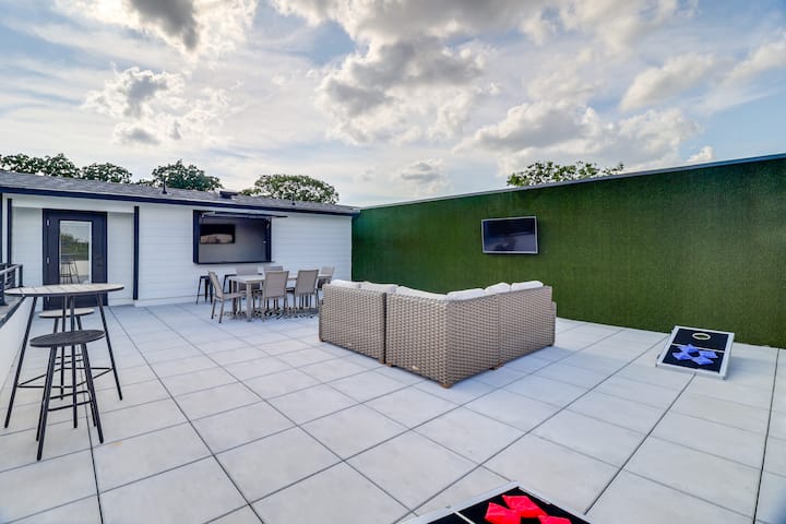 Townhome Near At&t Stadium: Great For Game Day! - Arlington, TX