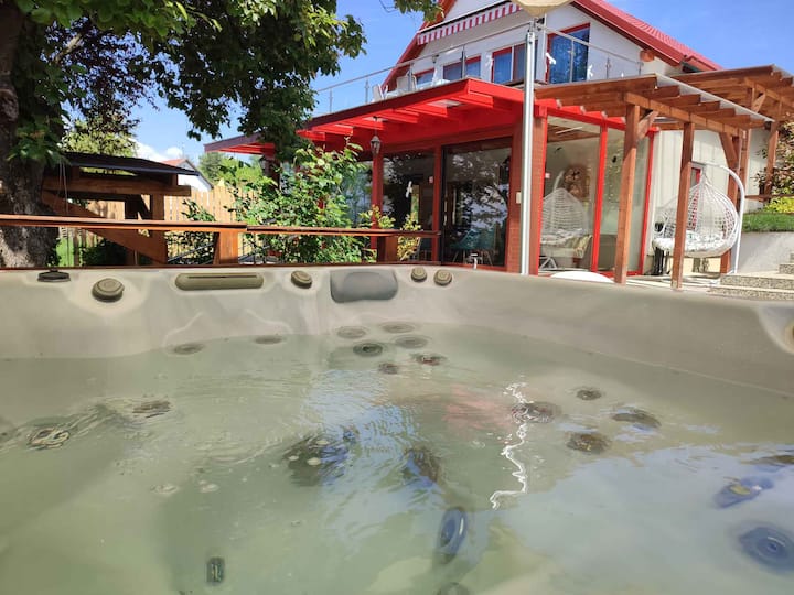 Holiday Home Modern Furnishings With Whirlpool, Ba - Siófok