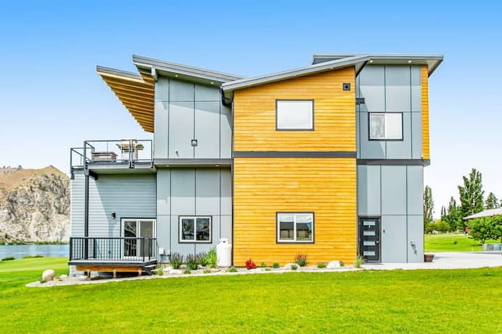 Riverside 4-bed Home With Stellar Views & Gameroom - Daroga State Park, Orondo