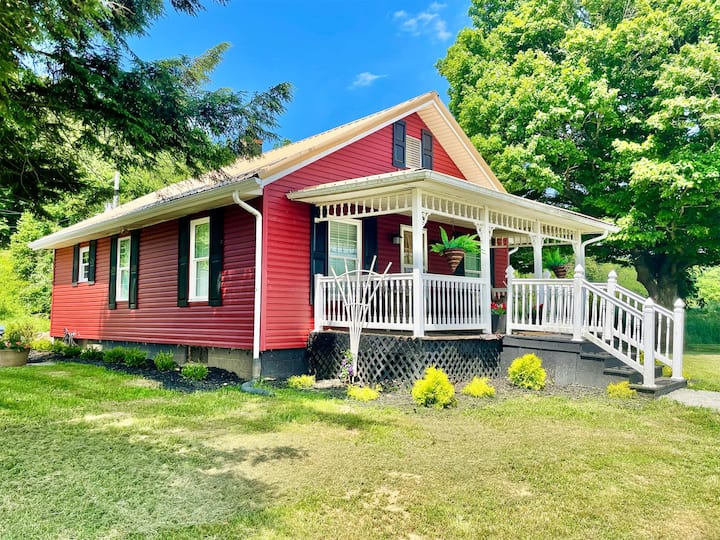 Crafton House | Two Bedrooms - Fresno, OH