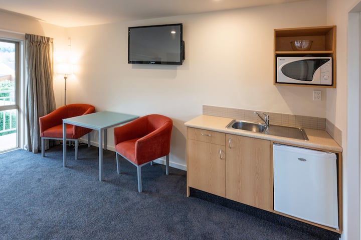 Standard Spa Studio - Adults Only - Hanmer Springs