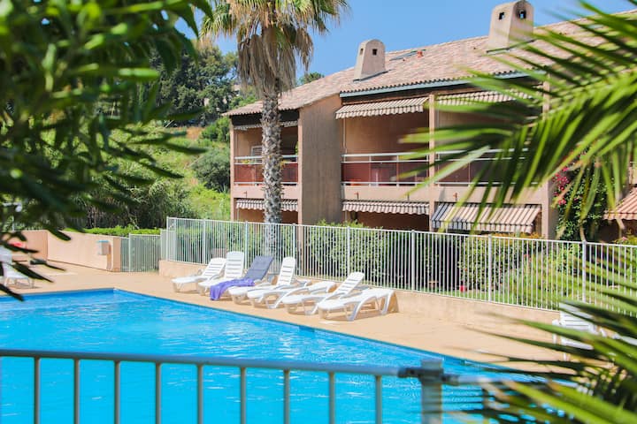T2 Rez-de-chaussée, Piscine, Plage à Pied - Le Pradet