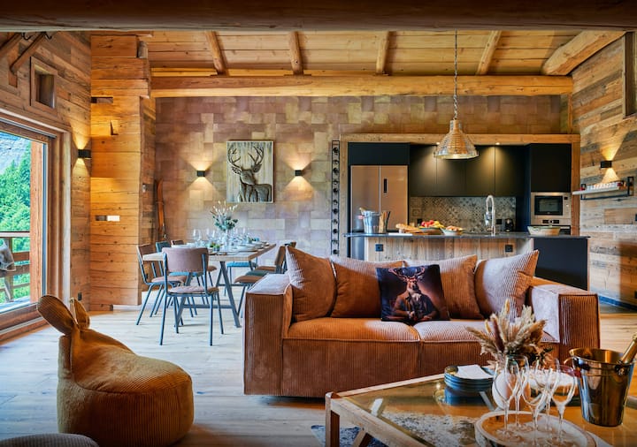 Vue Incroyable Et Sauna Pour 10 - La Clusaz