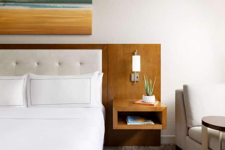 Scenic Stays | Outdoor Pool. Fitness Center - Tucson, AZ