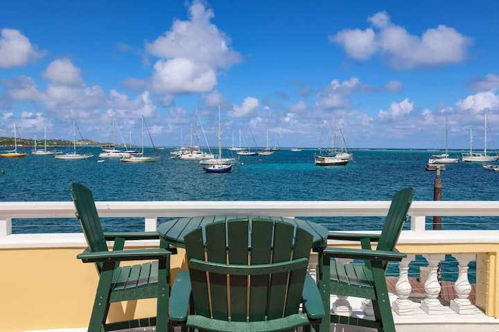 Triple Queen Retreat | Near Landmarks & Dining - Saint Croix