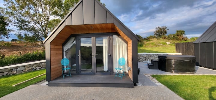 Luxury Cabin With Private Hot Tub 5 - County Louth