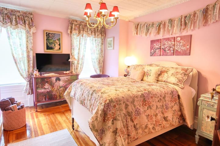 Lady Laura - Toms River, NJ