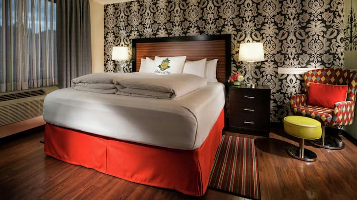 Artsy Stay Steps From The Space Needle - Seattle