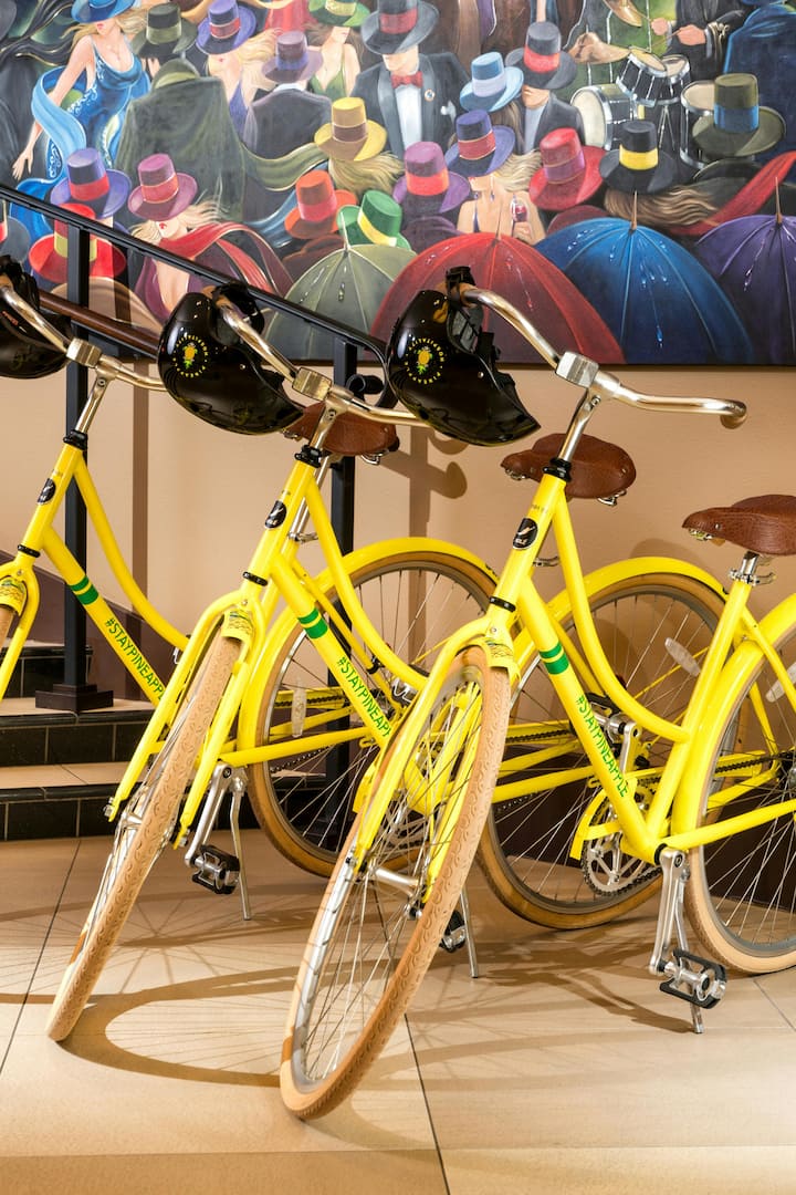 Roll-in Shower And Commissioned Art Throughout - Seattle, WA