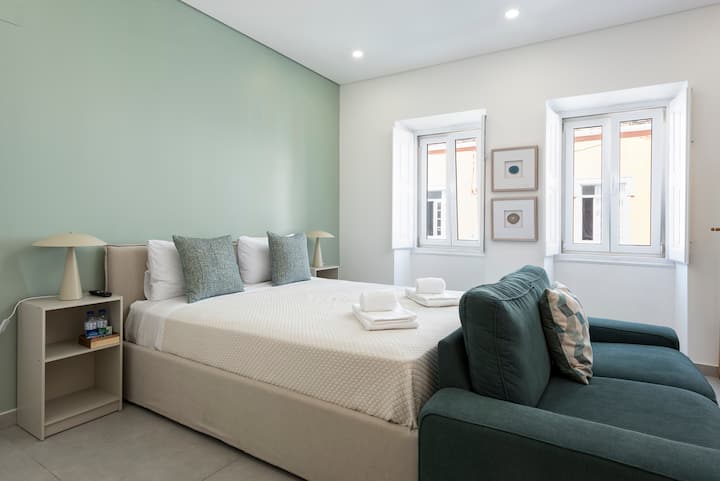 City Center | Deluxe Private Room | King Bed | Ac - 法羅