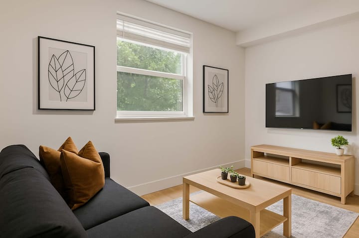 Portland's Best In Hawthorne District - Portland, OR