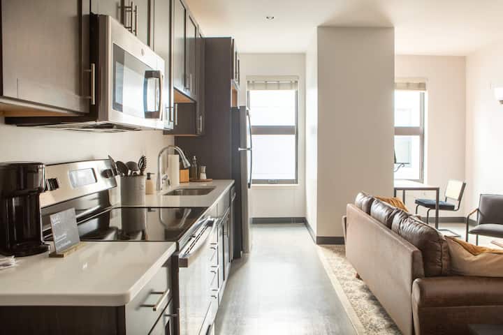 Cozy Deer District Studio Next To Fiserv & Baird - Milwaukee, WI