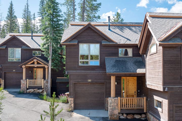 Lakota Mountain Lodge 106 | Private Hot Tub - Winter Park, CO