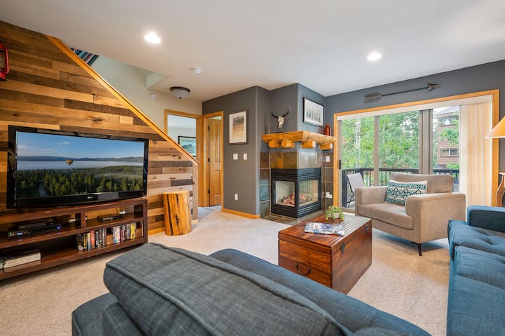 Sawmill Station 220 | Hot Tub | Walk Everywhere - Winter Park, CO