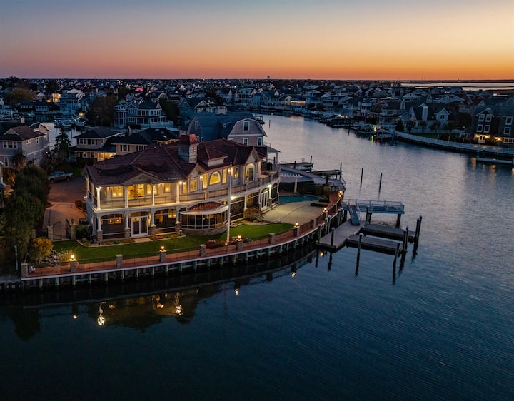 Bayfront 6br Mansion W/ Pool & Panoramic Bay Views - Ocean City, NJ