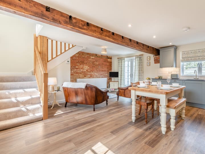 2 Bed In Godshill Wood (96125) - Fordingbridge