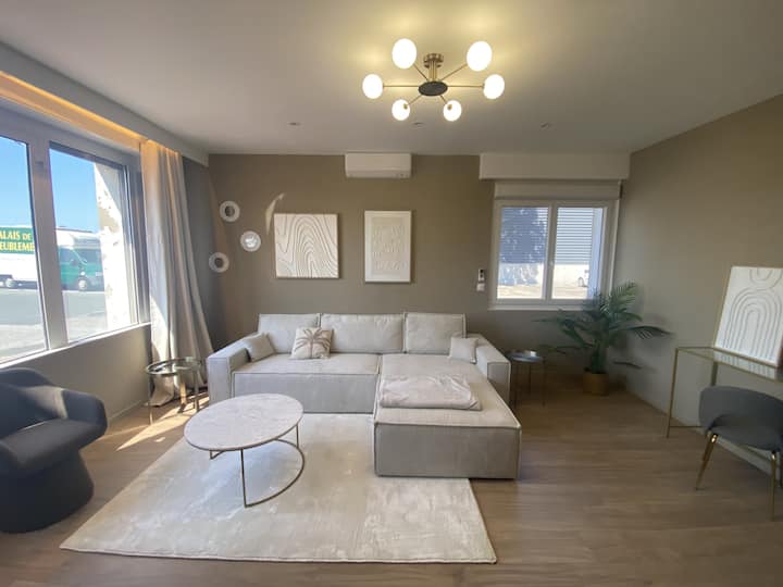 Ammg Tour Marina Suite Infinity Vue Mer - Calais