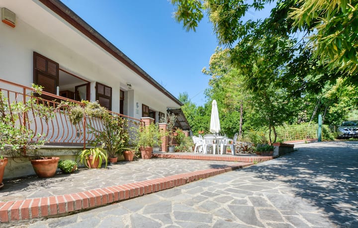 3 Bedroom Amazing Home In Masso - Moneglia