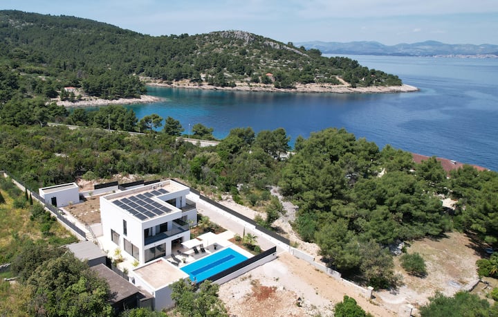 Cozy Home In Rogac With Sauna - Maslinica