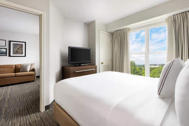 Ultimate One Bedroom Comfort Delights W/ Breakfast - Woodbridge, VA