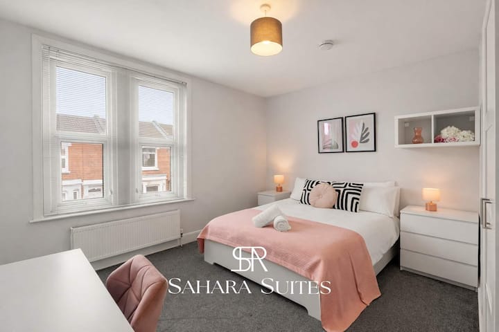 Portsmouth 4br Home | Contractors Stay | Sleeps 8 - Isle of Wight