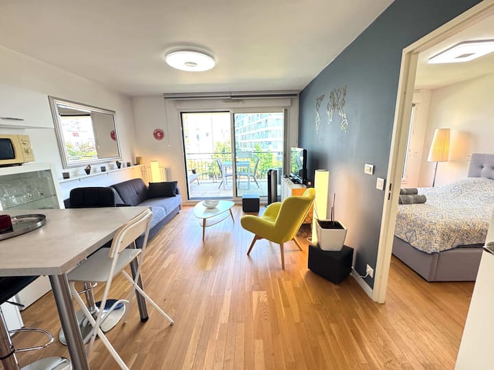 Apt Cosy - Terrasse - Ascenseur - Métro 10 Min - Porte de Choisy