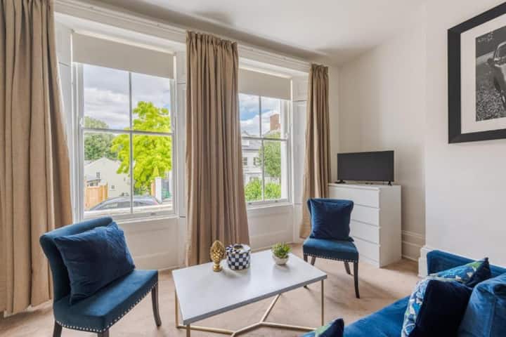 Elegant 2br Ground-floor Teddington Flat Comfort - Twickenham