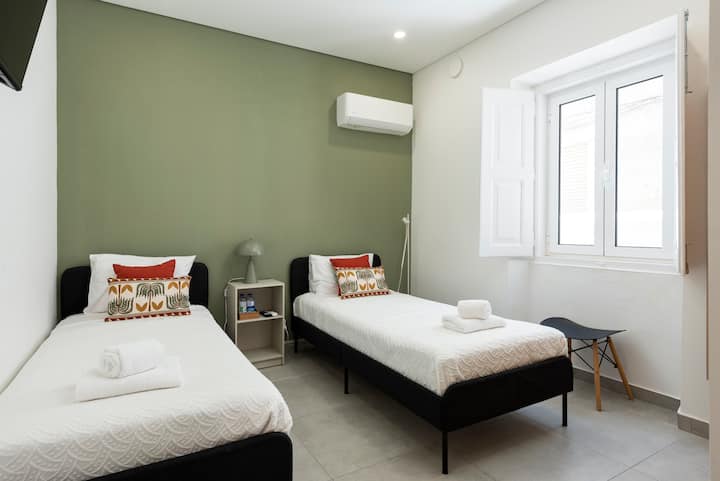 City Center | Olive Twin Room | Self Check-in | Ac - Faro