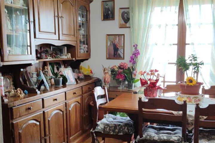 La Casa Al Sole - Beautiful 1-bed & Balcony - Camaiore