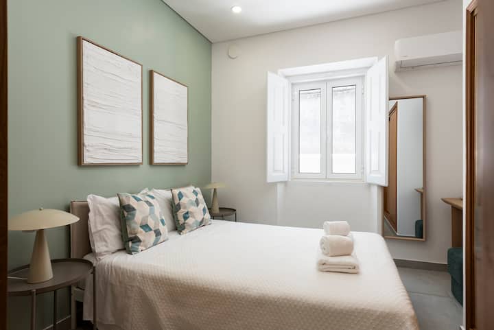 City Center | Stylish Private Room | Wi-fi | Ac - 파로