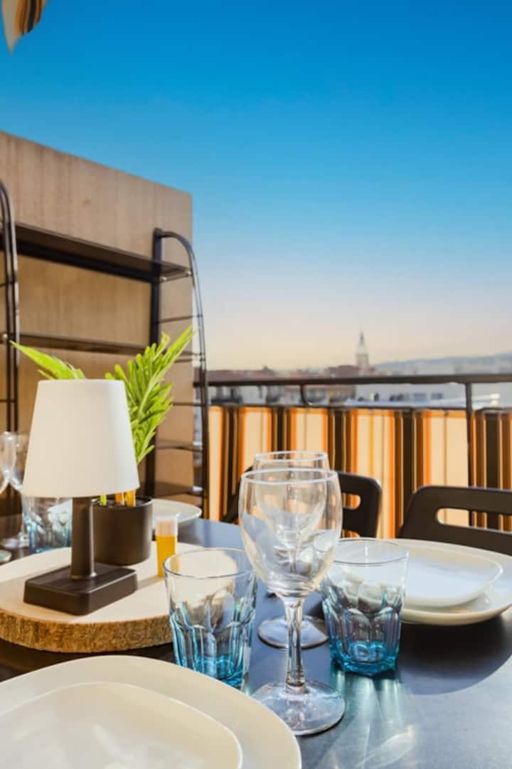 Studio Terrasse Clim Ascenseur à 3min Du Port - Nice