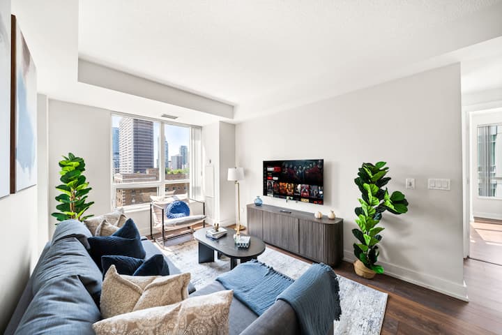 Modern 2br In To Near Yorkville & The Village! - トロント