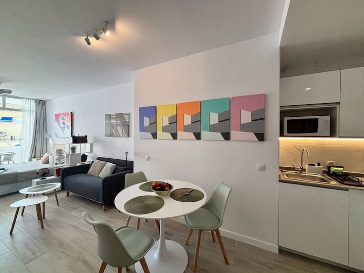 Sira House - Studio Central Rénové Avec Balcon - Alhaurín de la Torre