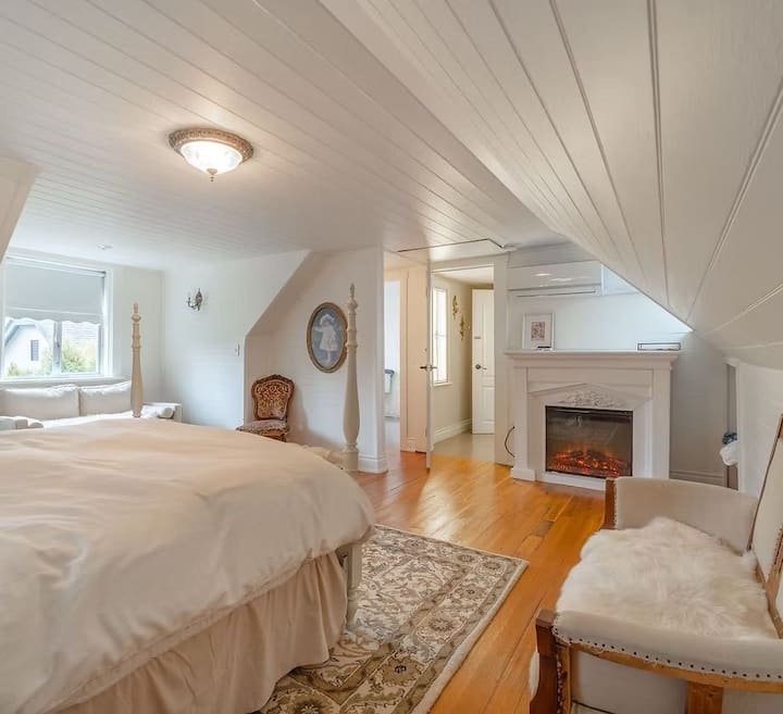 Cowichan Room - Chemainus