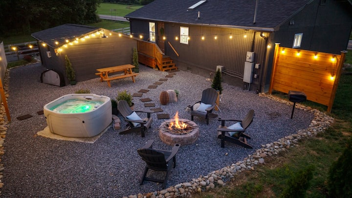 Wears Valley Dream! Escape To This Cottage! - Townsend, TN