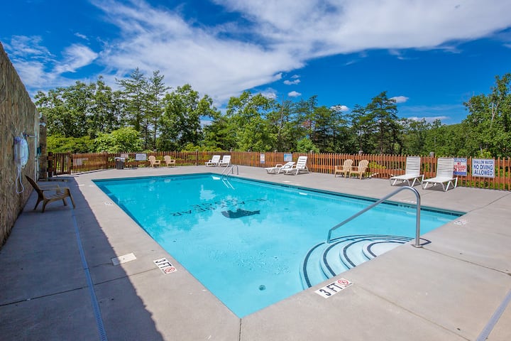 New|pool|views|theater|hot Tub|arcade|sleep22+pets - Pigeon Forge, TN