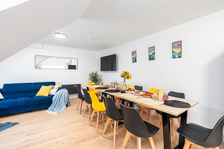 Spacious 5bed 2bath | 12 Beds | Driveway | Garden - Rotherham