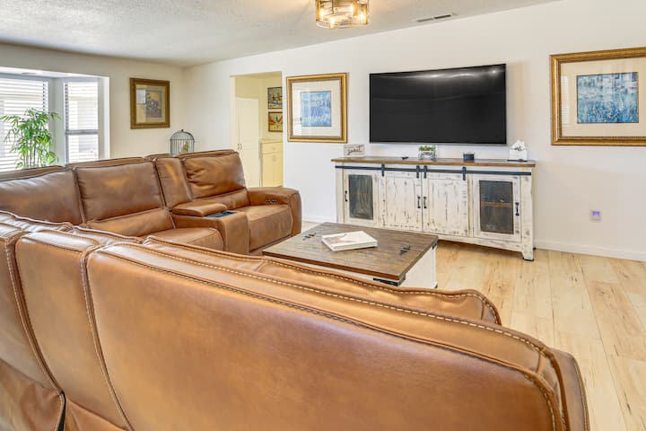 9 Mi To Joshua Tree Np: Yucca Valley Home W/ Pool - Yucca Valley, CA