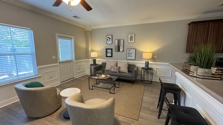 Charming And Quiet Townhome, Easy Highway Access - Summerville, SC