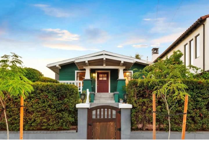 Chic & Cozy 2br Home Walkable Central Spot - Coronado, CA