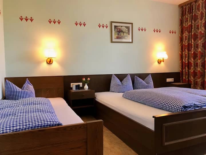 Dreibettzimmer 09 - Westendorf