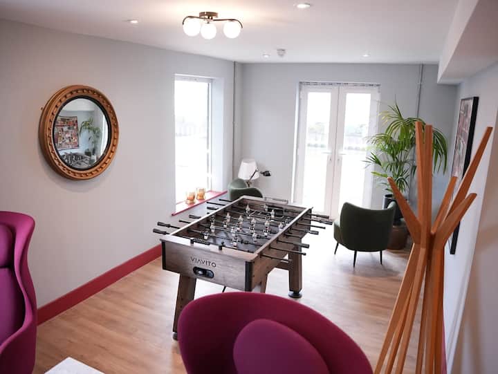 Spacious Cardiff Apartment For Large Groups! - Cardiff